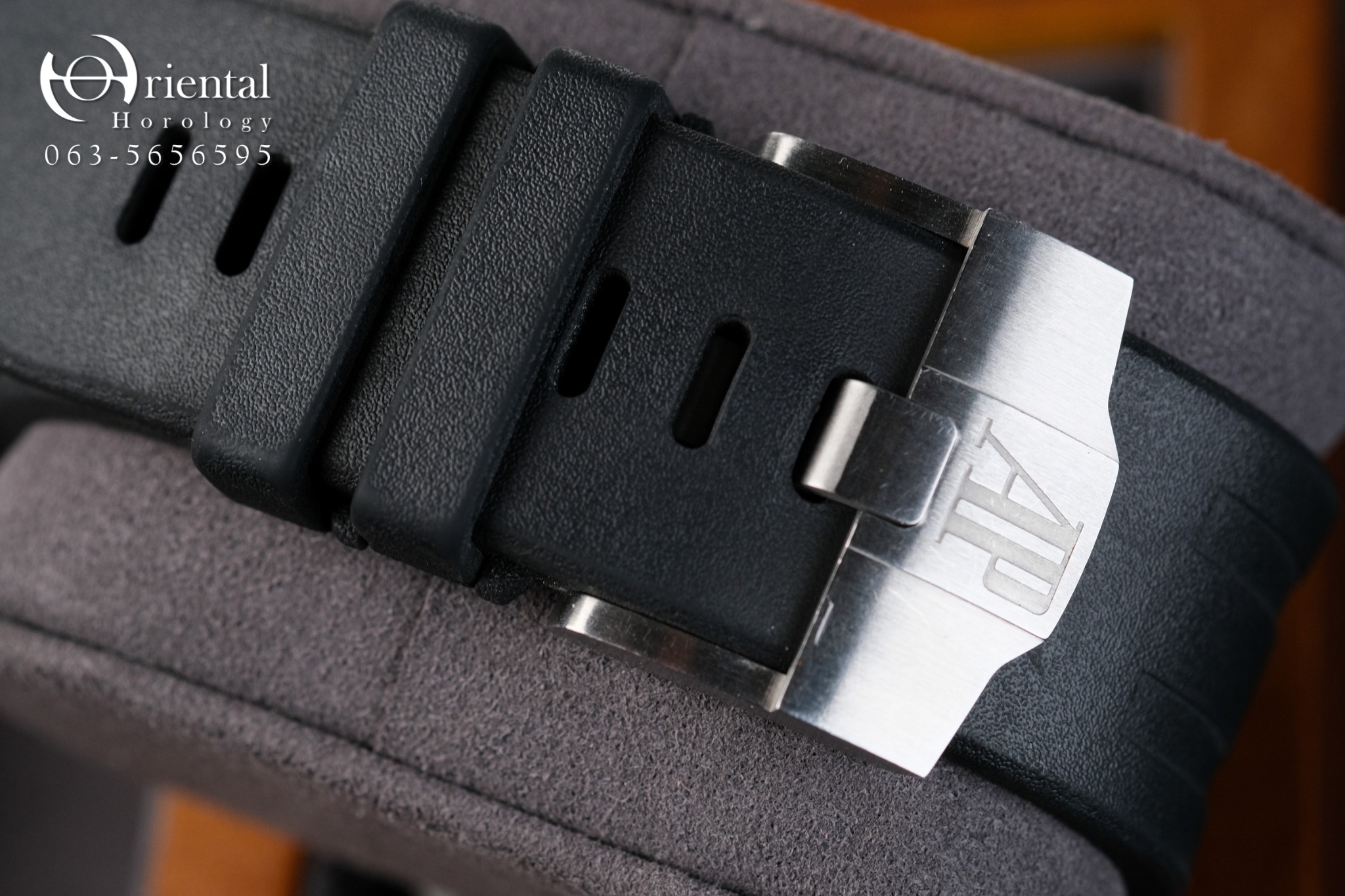 AP Royal Oak Offshore Novelty Panda - Oriental Horology